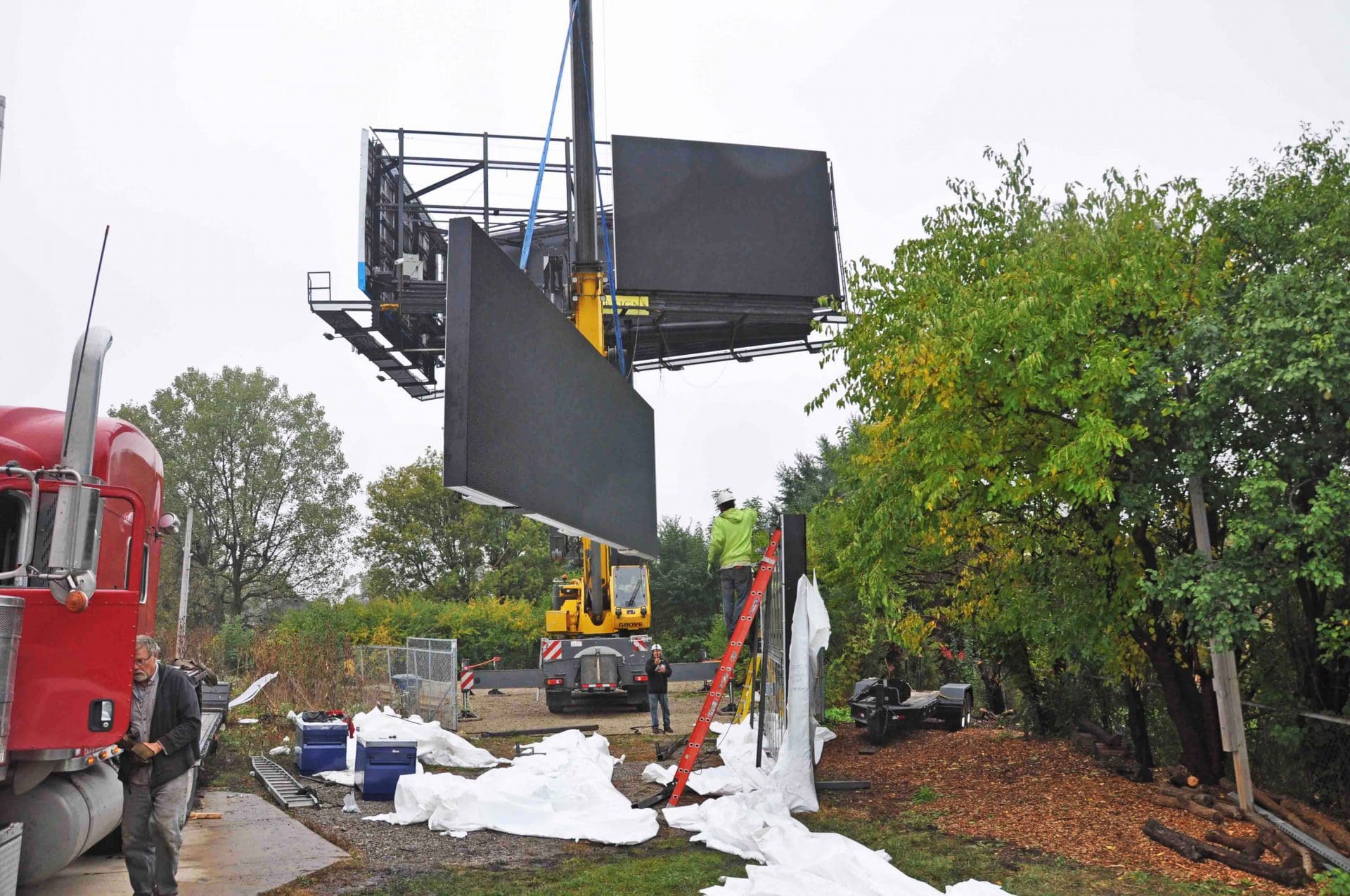 LED Vee Billboard Installation – Media Resources